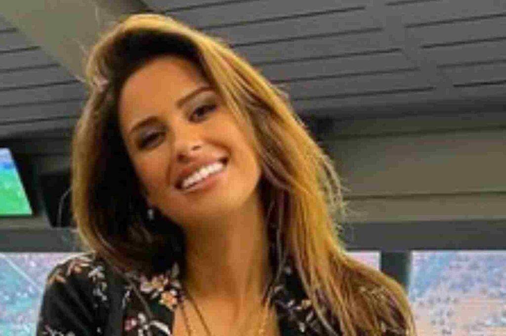 Eleonora Incardona, luci a San Siro: scollatura da Champions League -FOTO